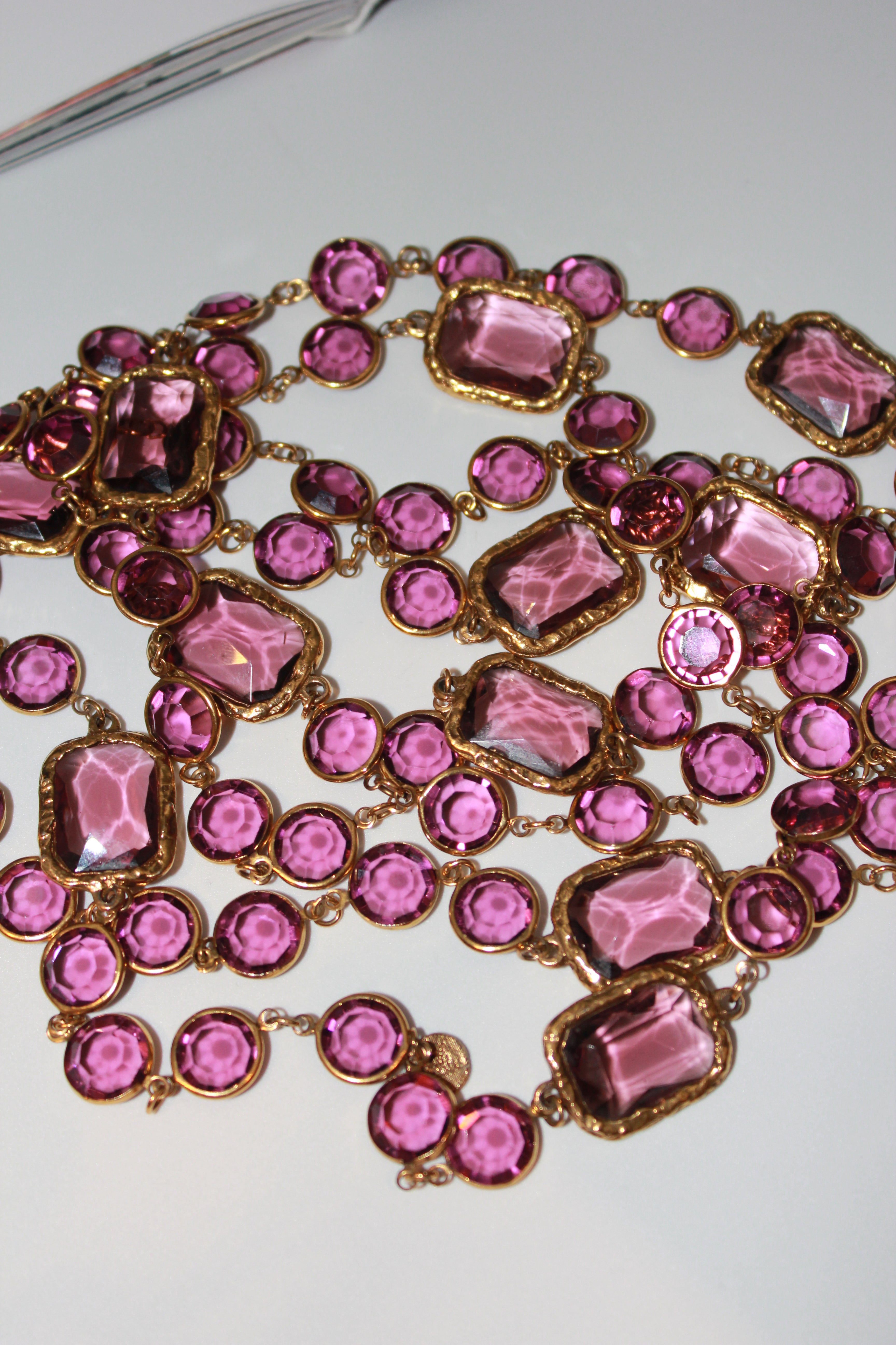 CHANEL purple chiclet sautoir 1981 vintage – U & Moi